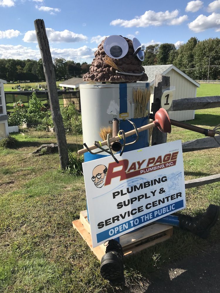 Annual Scarecrow Contest - Strong Family Farm